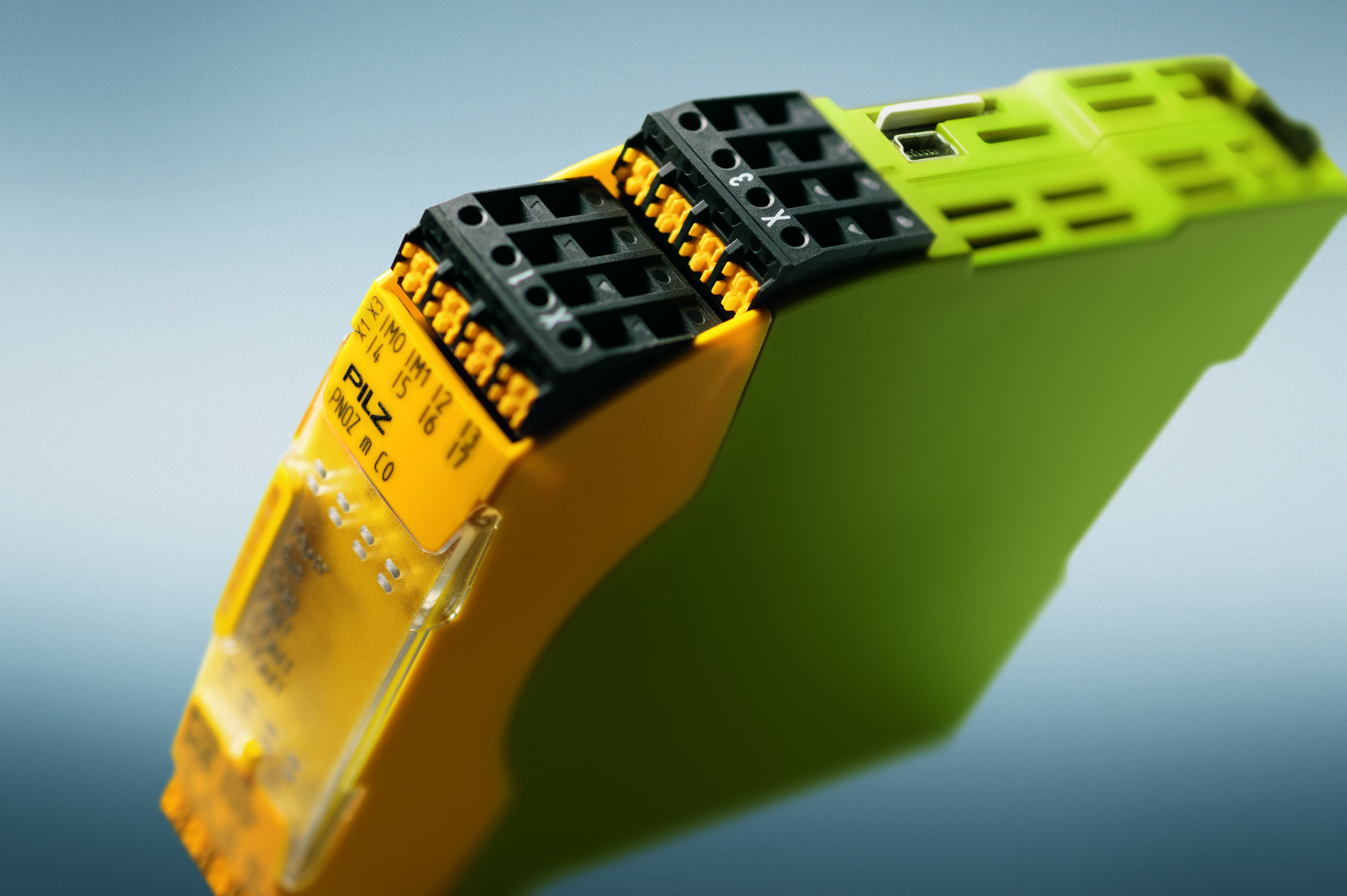 Stand-alone-basismodule PNOZ m C0 - Products4Engineers